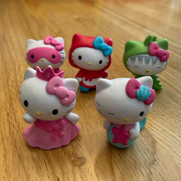 Sanrio | Toys | Hello Kitty Figurines | Poshmark